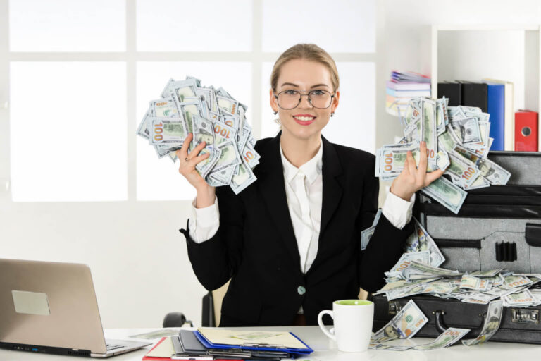 Highest Paying Jobs in the UK (2026) – Top 20 Careers Up to £200K